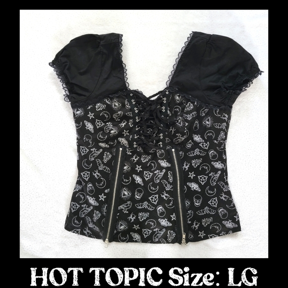 Hot Topic | Tops | Nwot Hot Topic Size Lg Black And White Symbols Top ...